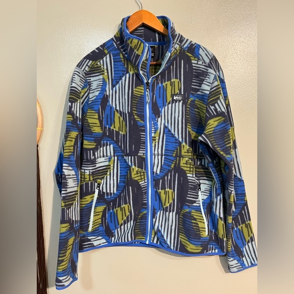 REI | Jackets & Coats | Rei Coop Fleece With Blue And Yellow Accents ...